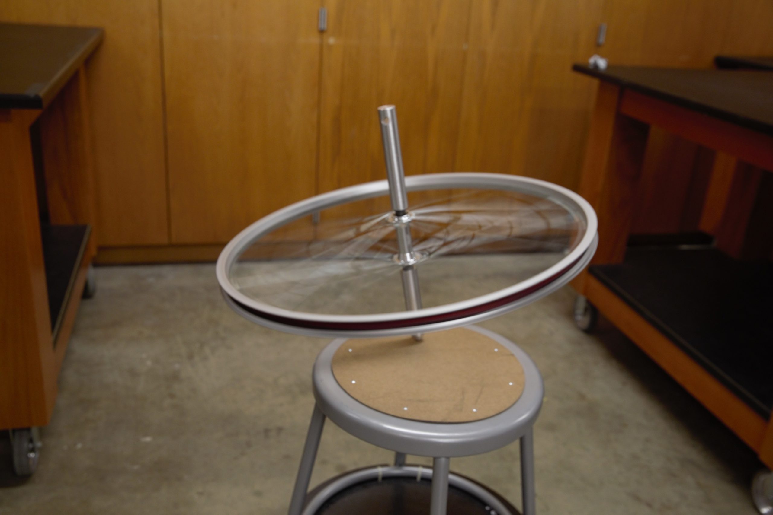 (1Q50.22) Bike Wheel Precession – TAMU Physics Lab Center