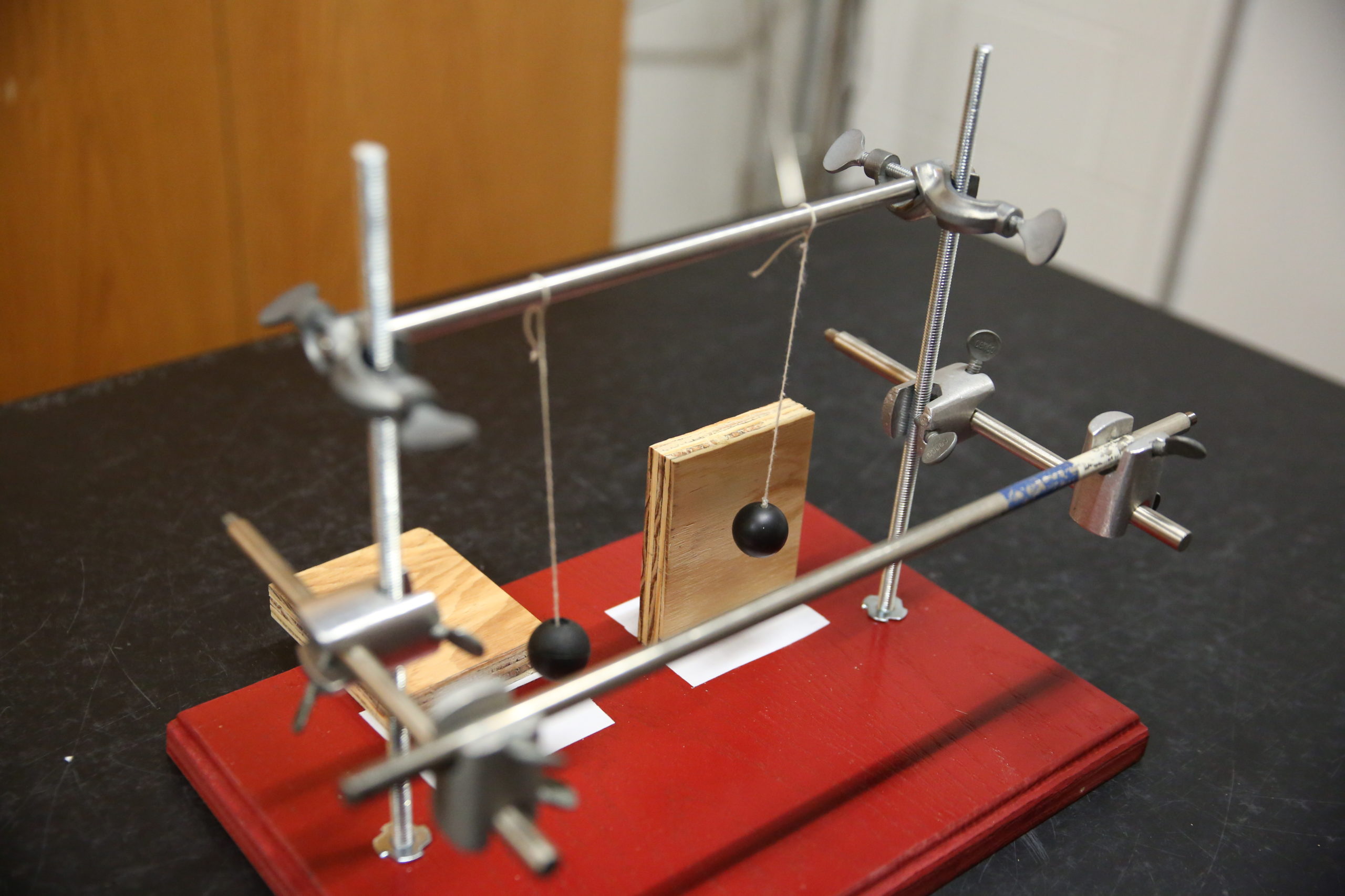 (1N30.50) Impulse Pendulum – TAMU Physics Lab Center