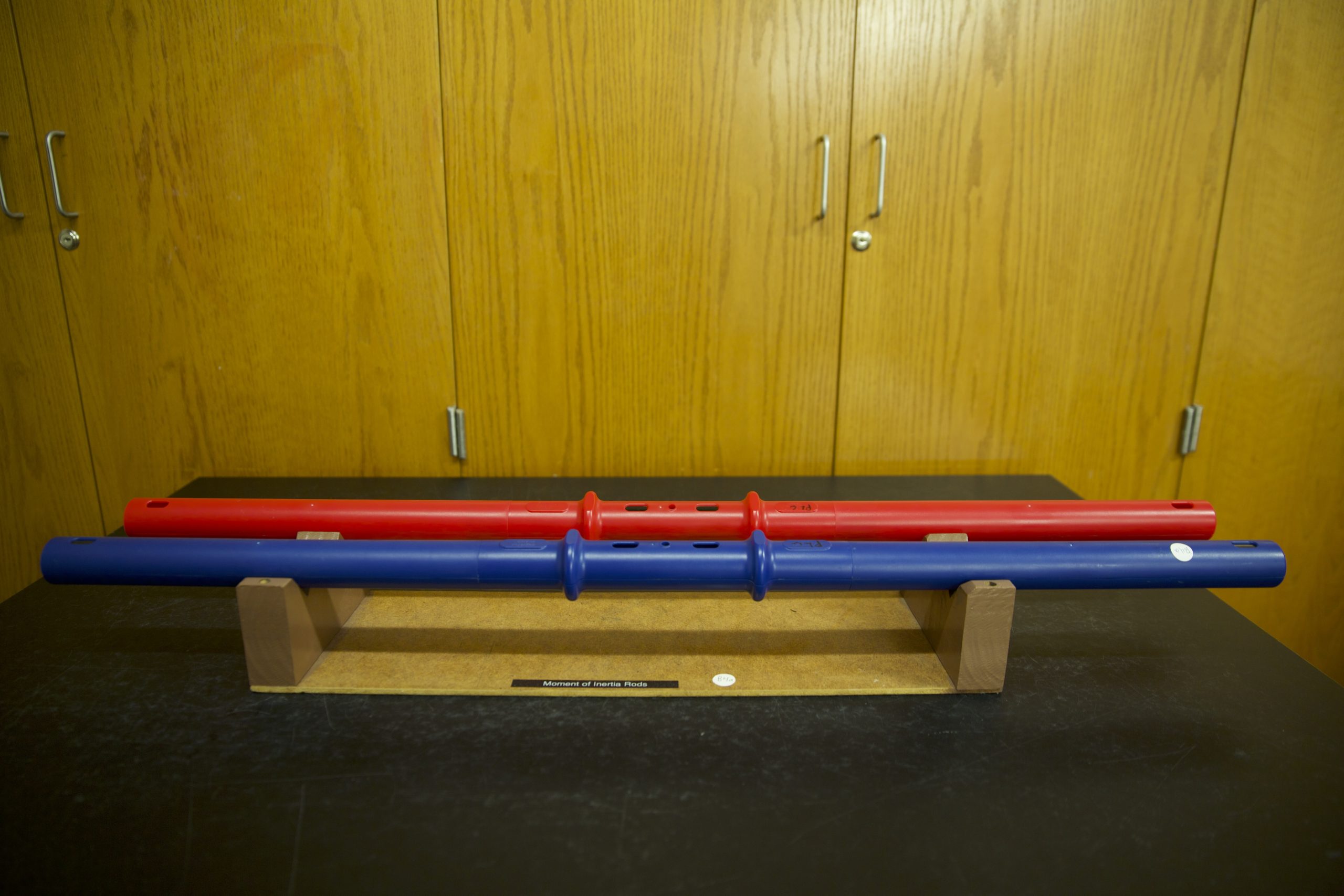 (1Q10.10) Moment of Inertia Rods – TAMU Physics Lab Center