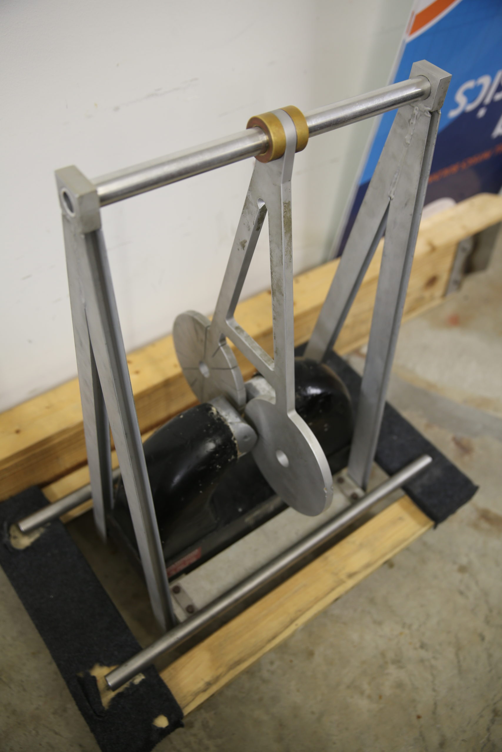 (5K20.11) Magnetic Brake – TAMU Physics Lab Center