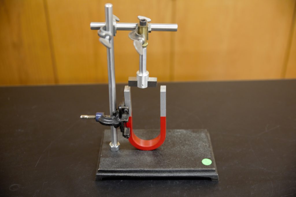 (5G10.17) Torque of a Bar Magnet – TAMU Physics Lab Center