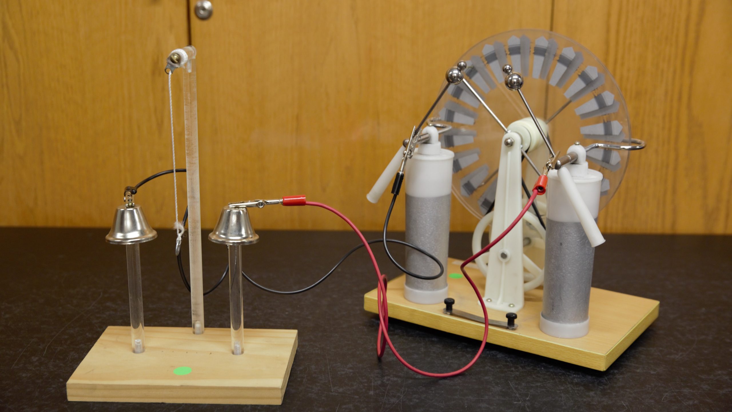 (5A50.10) Wimshurst Generator and Franklin’s Bells – TAMU Physics Lab ...